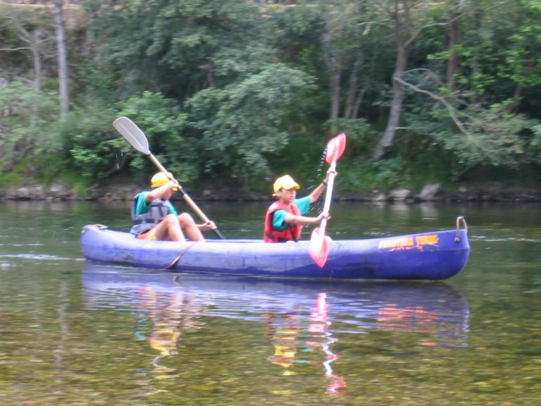 Descenso medio Deva en canoa 6 km. | Frontera Verde - Aventura